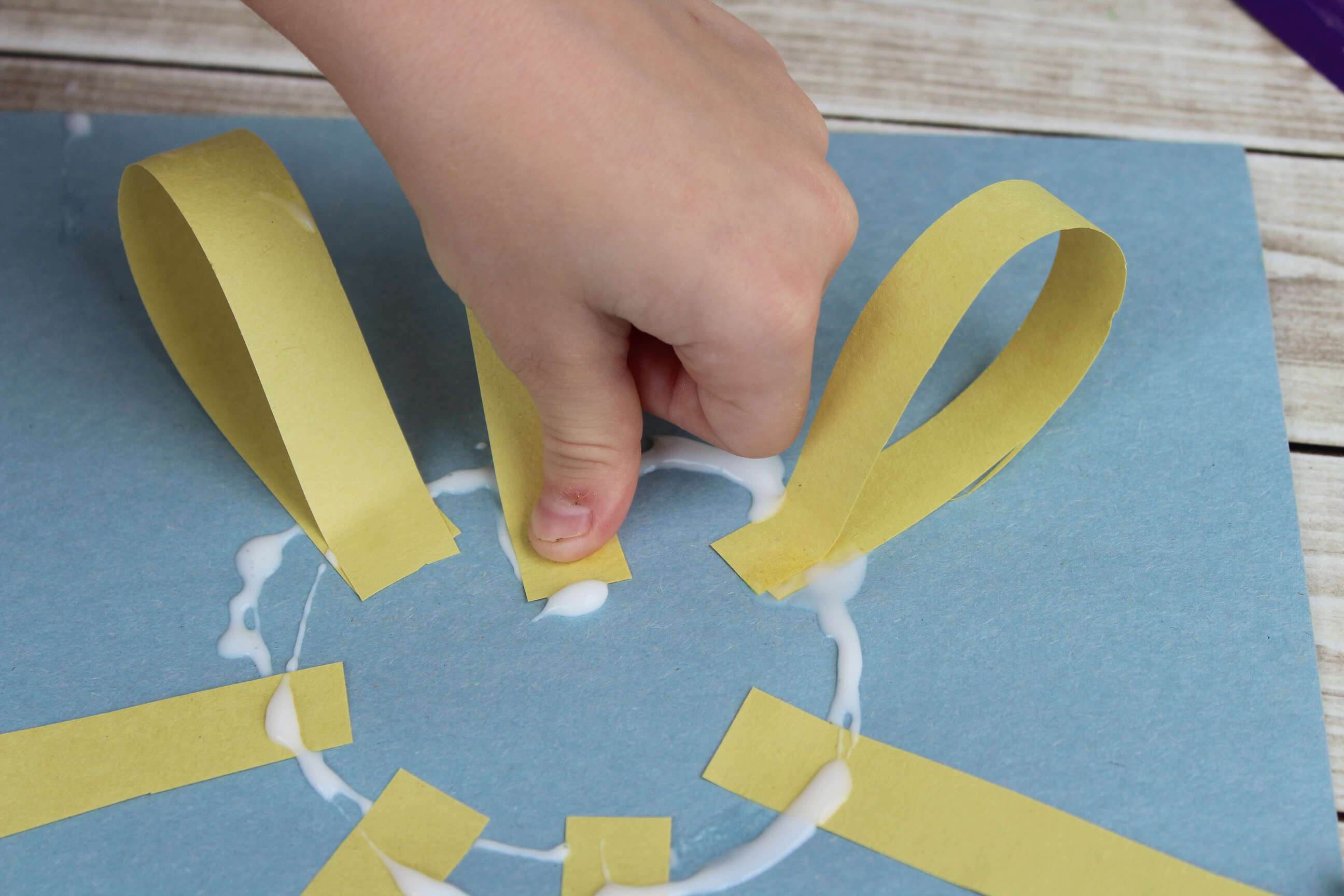 Beautiful Fall Sunflower Art For Toddlers [2021]